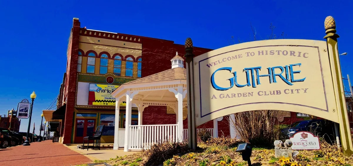 10 Amazing Romantic Getaways in Oklahoma Couples Should Visit