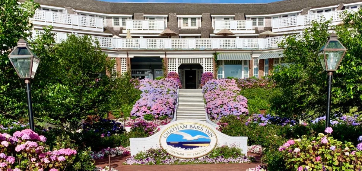 10 Best Romantic Getaways in New England with Jacuzzi