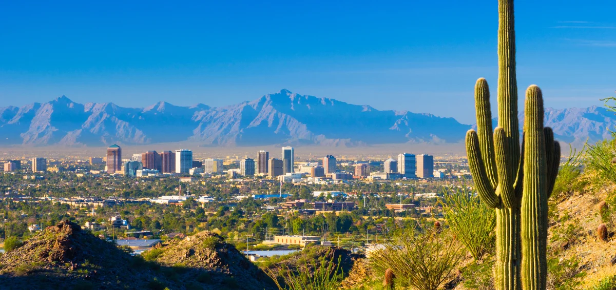 15 Best Destinations to Go in February in the USA 2025